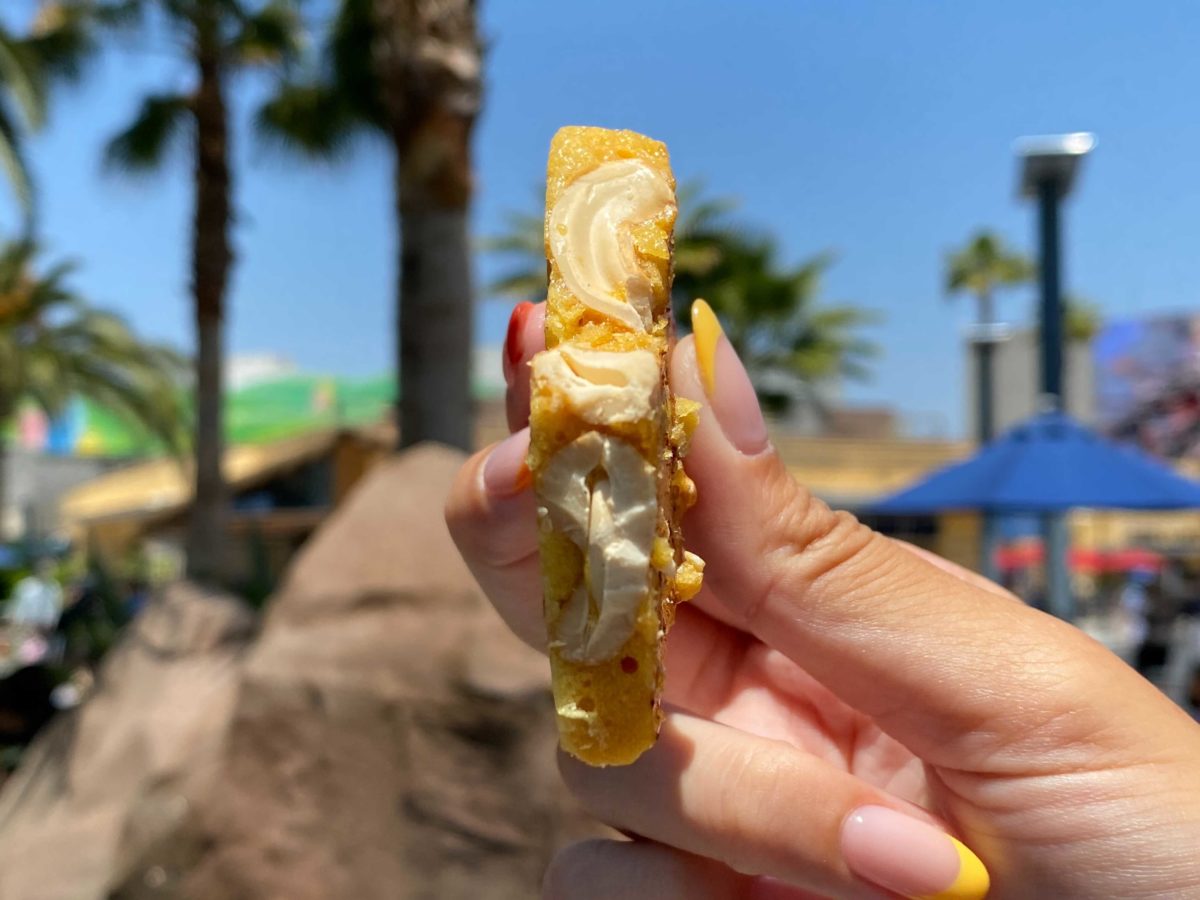 Review Bbq Brisket Sandwich Spiced Cashew Brittle And Raptor Refresher With Collectors Cup